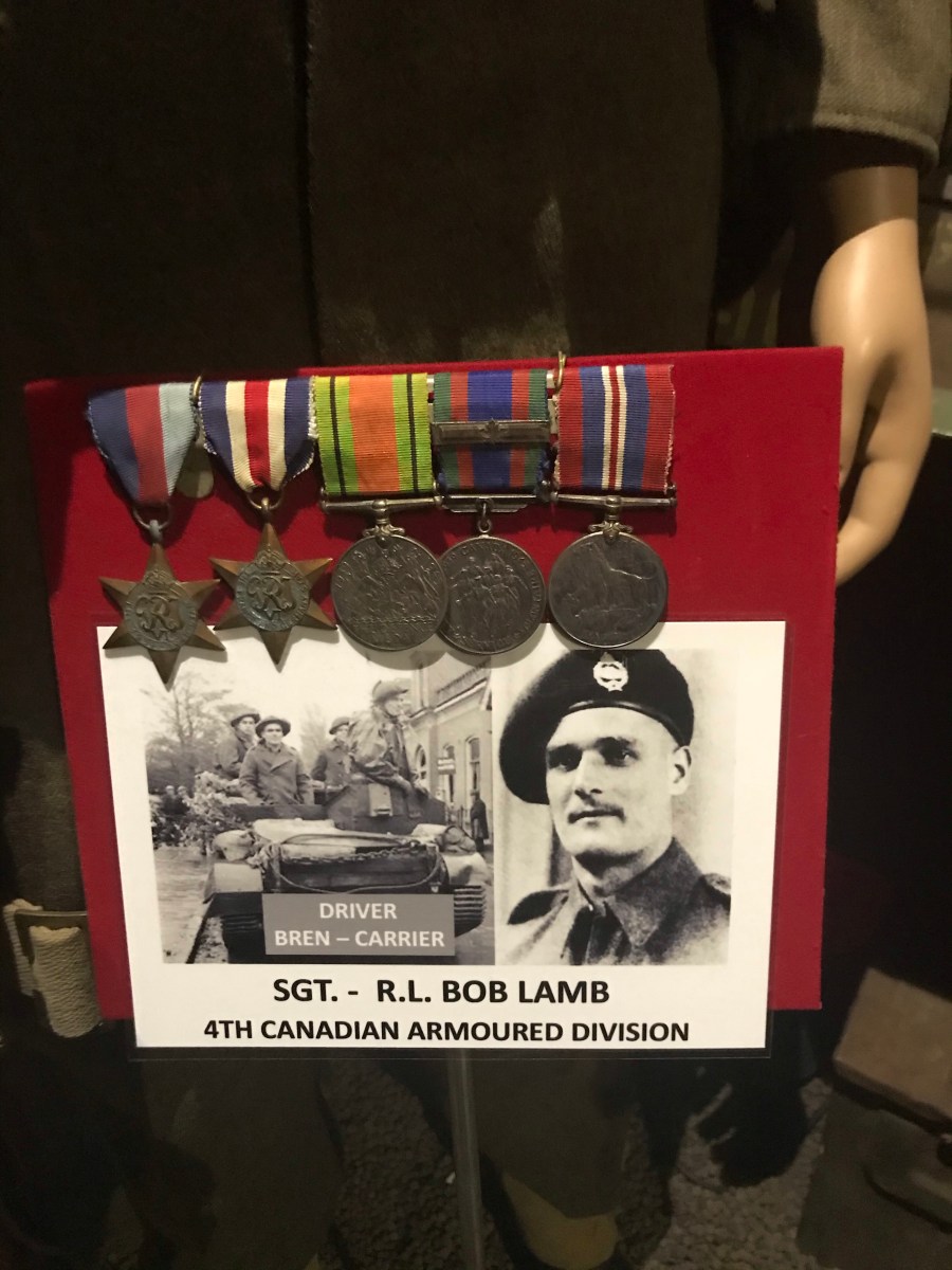 Medailles van R.L. Bob Lamb – Canada Poland War II Museum